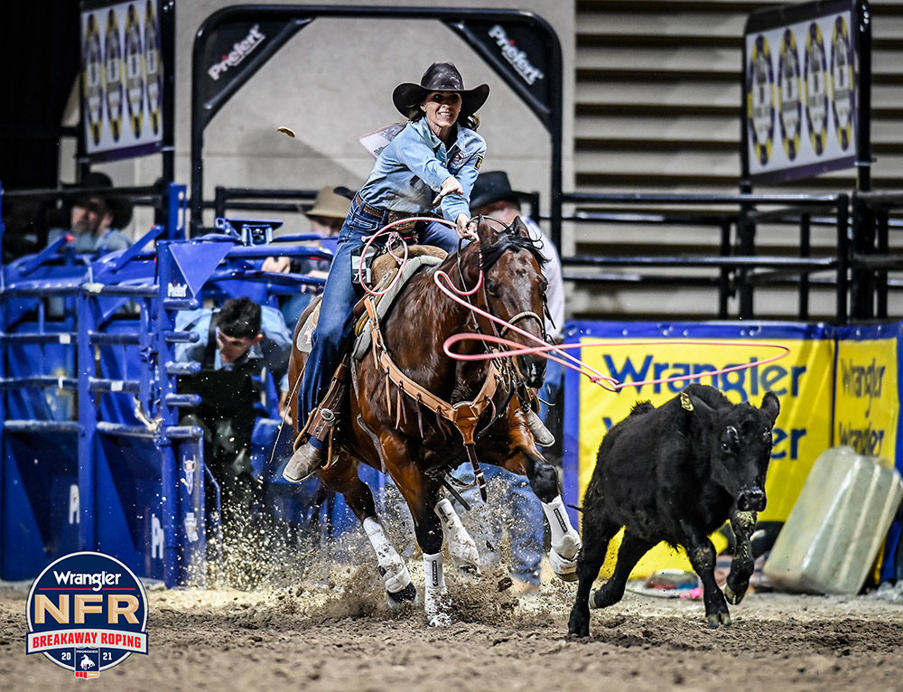 NFBR 2022-Breakaway Horse of the Year-Williams Gladly Backs Baybe in a ...