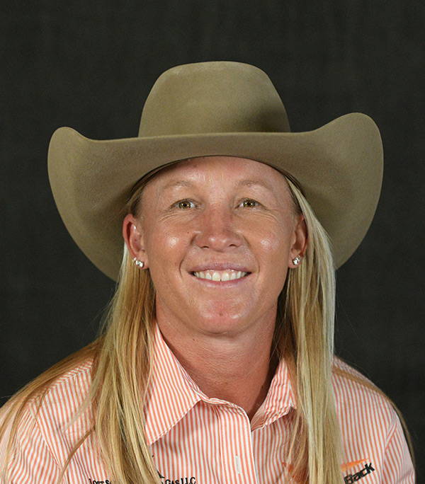 Road to the NFR Open—Handy With a Rope | WPRA
